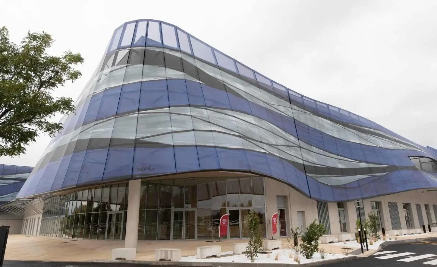 Nîmes : La halle des sports Ludivine Furnon en images